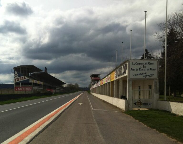 How Long Does an F1 Race Last? - Sport Makers