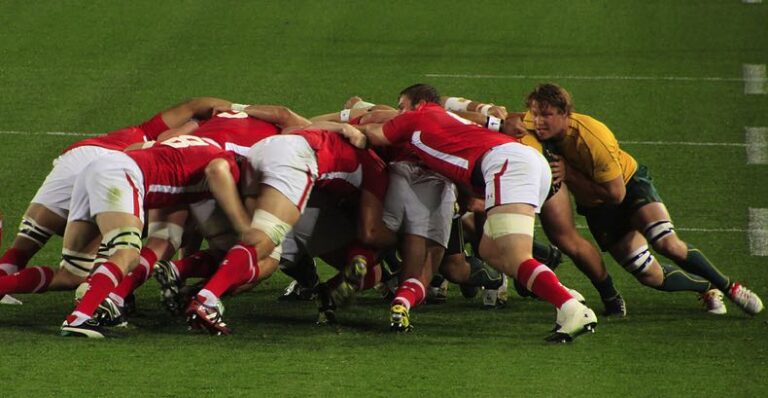 How Many Players Are in a Rugby Team? - Sport Makers